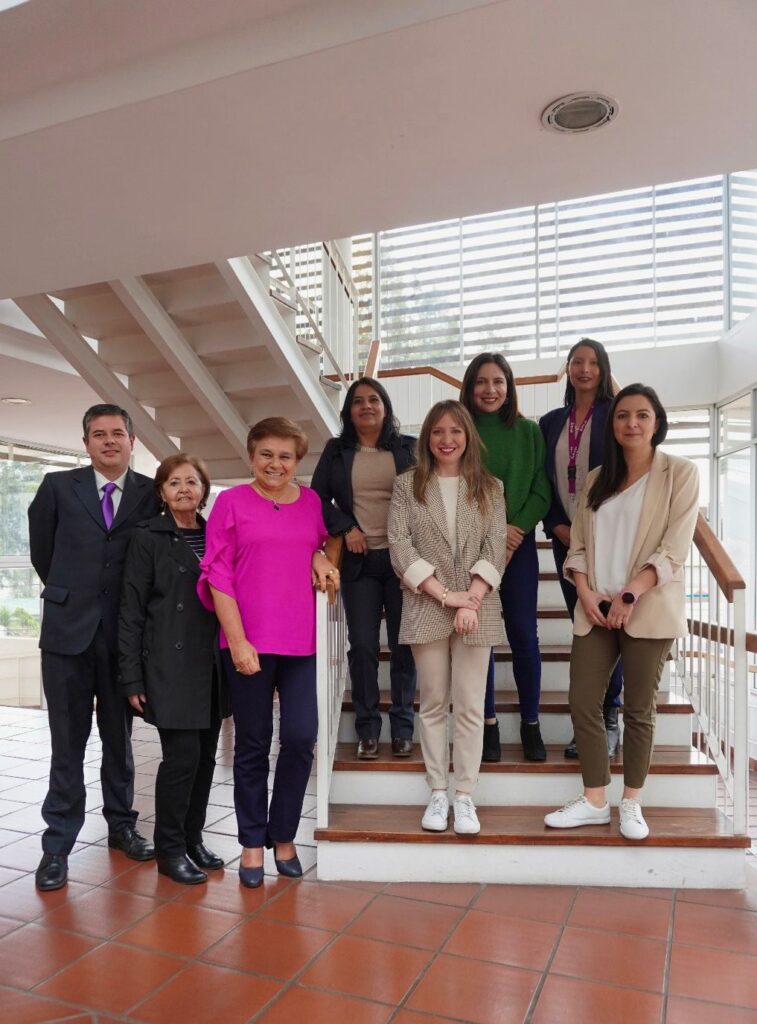 Fundación EL Triángulo Recibe la Visita de Bagó y Laboratorios Life del ...